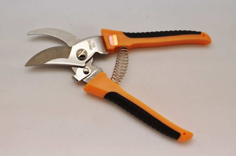 Perlengkapan berkebun