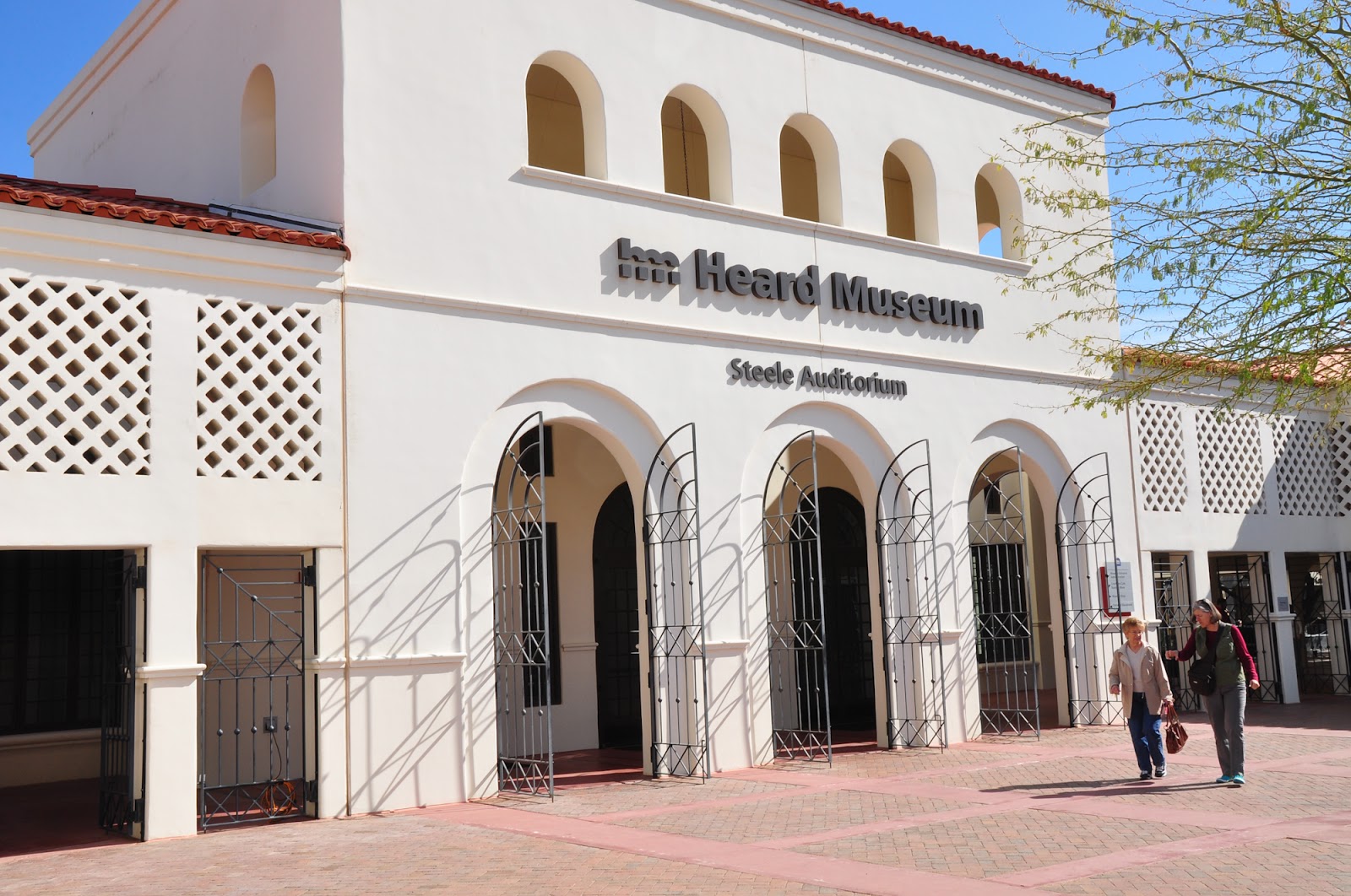 Paul's Photo Blog: Phoenix 2: Canyon Lake, Botanical Gardens, Heard Museum