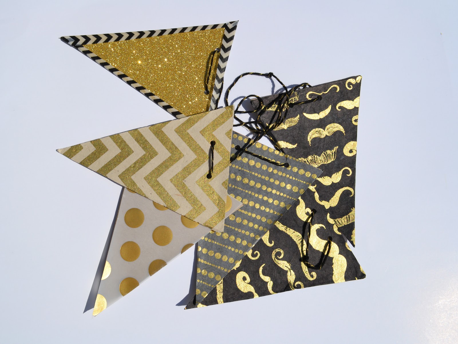 elliebellie handmade: black, white, & gold baby shower - details