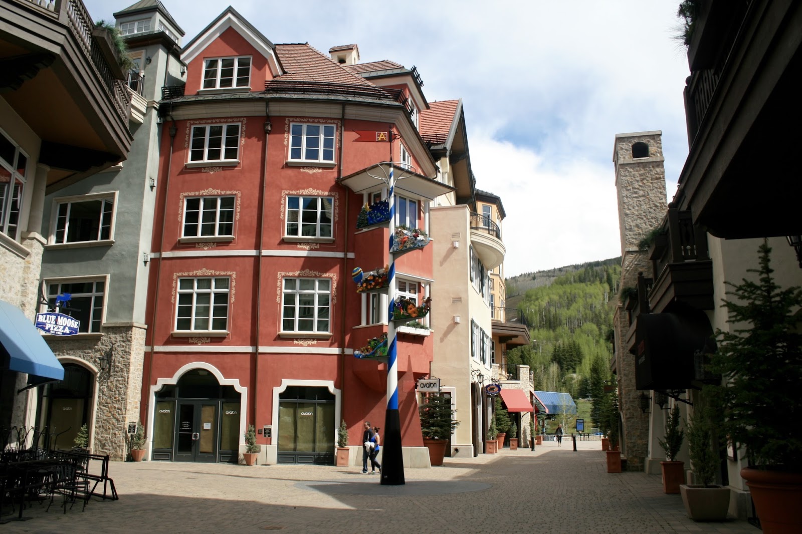 Amy's Creative Pursuits: A Day In Vail In The Spring