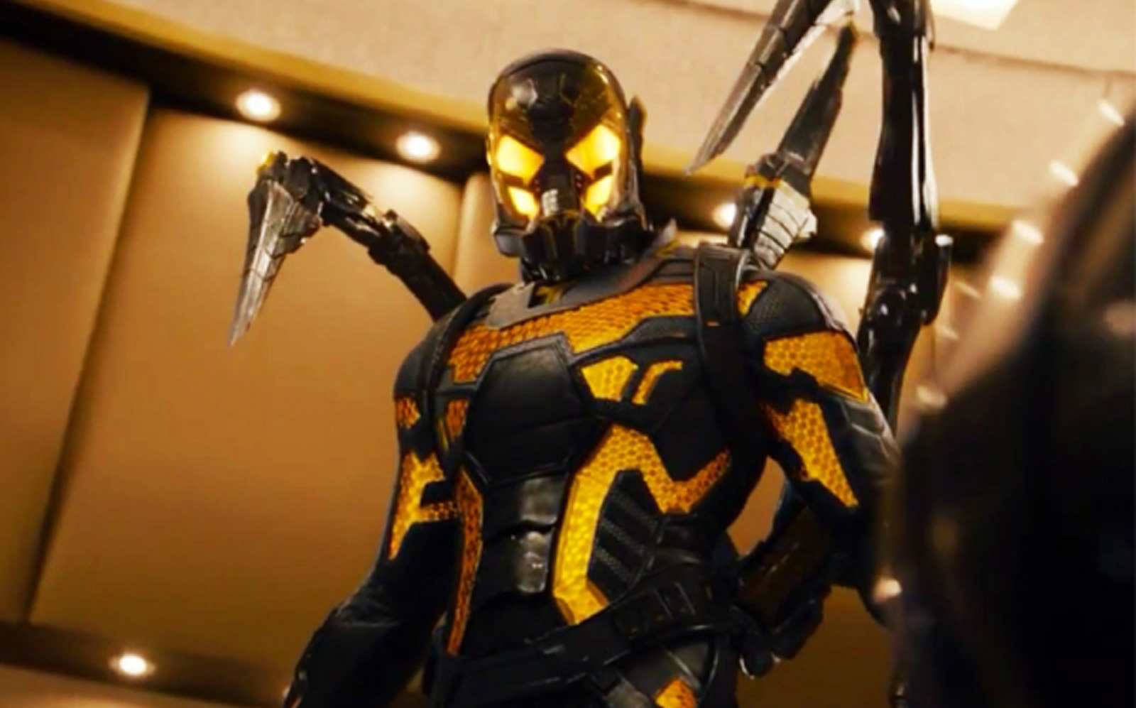 Back Seat Viewer: Movie Review: Ant-Man