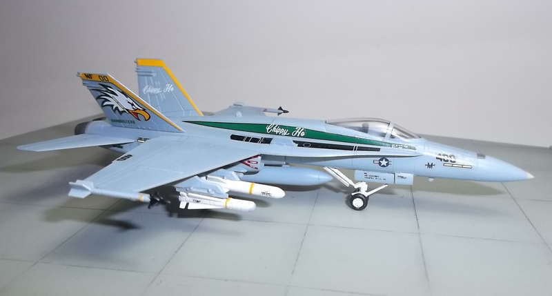 Thailandscale144: F/A-18C US.NAVY "CHIPPY HO!!!" VFA-195 '2001
