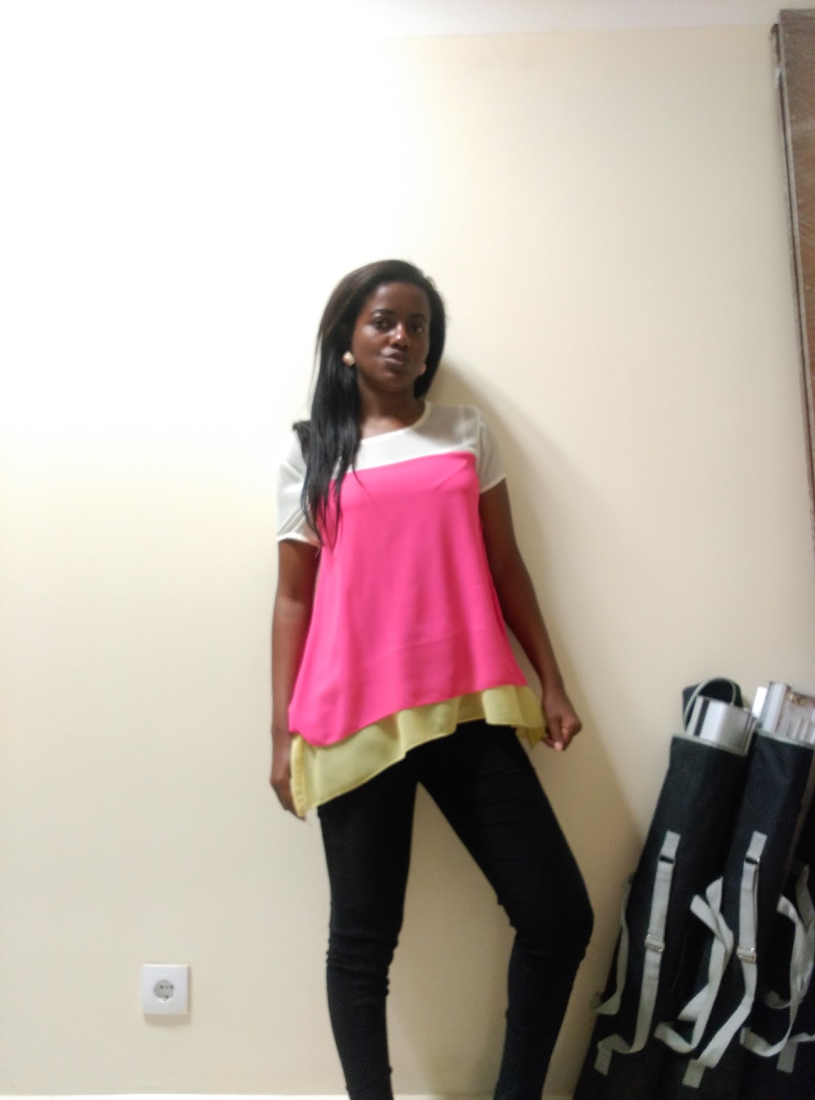 violetcarpet: Blusa três cores e colan preto