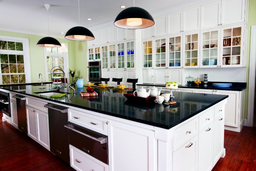 Inspired by Savannah: Spotlight on Mom -- Robin Wilson of Robin Wilson Home