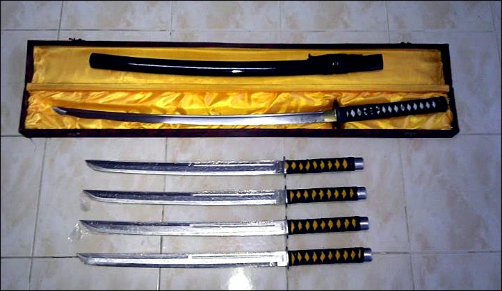 Khazanah Dua Dunia: Pedang Samurai ( KATANA & WAKIZASHI )