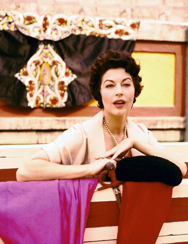 45 Stunning Photos That Defined Fashion Styles Of Ava Gardner In The