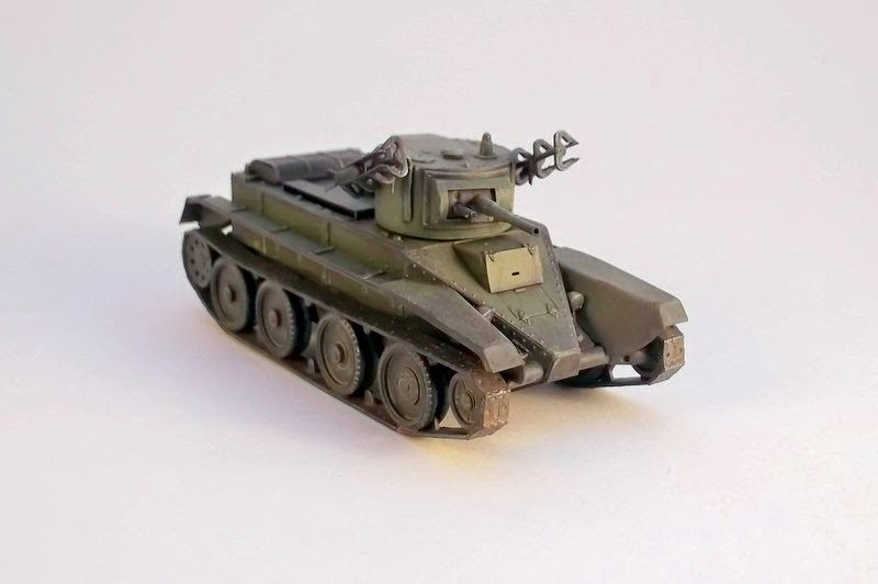 Gulumik Military Models: BT-5 with rocket mounting RS-132 1/72 UM - Gallery