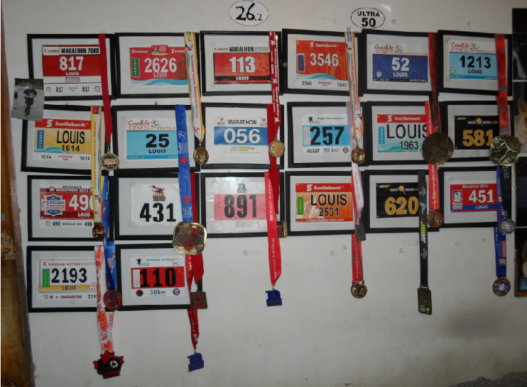 Full/Ultra Marathon Blog: Finisher's Medals Display