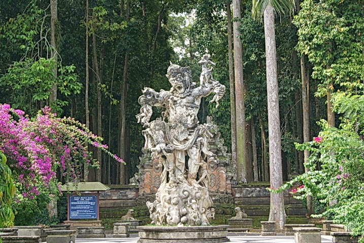 Bali Indonesia Holiday Travels: Sangeh the House of Sacred Monkeys