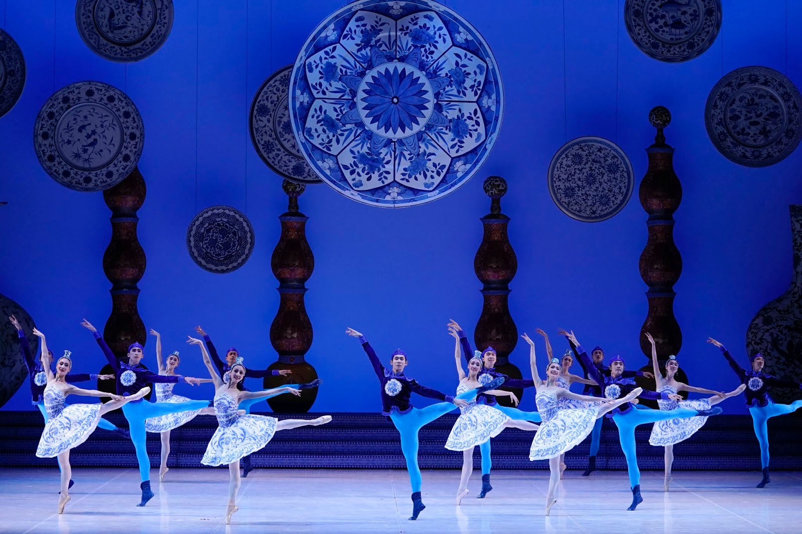 xavvy-licious: [Review] The Nutcracker (Chinese Version) by The ...
