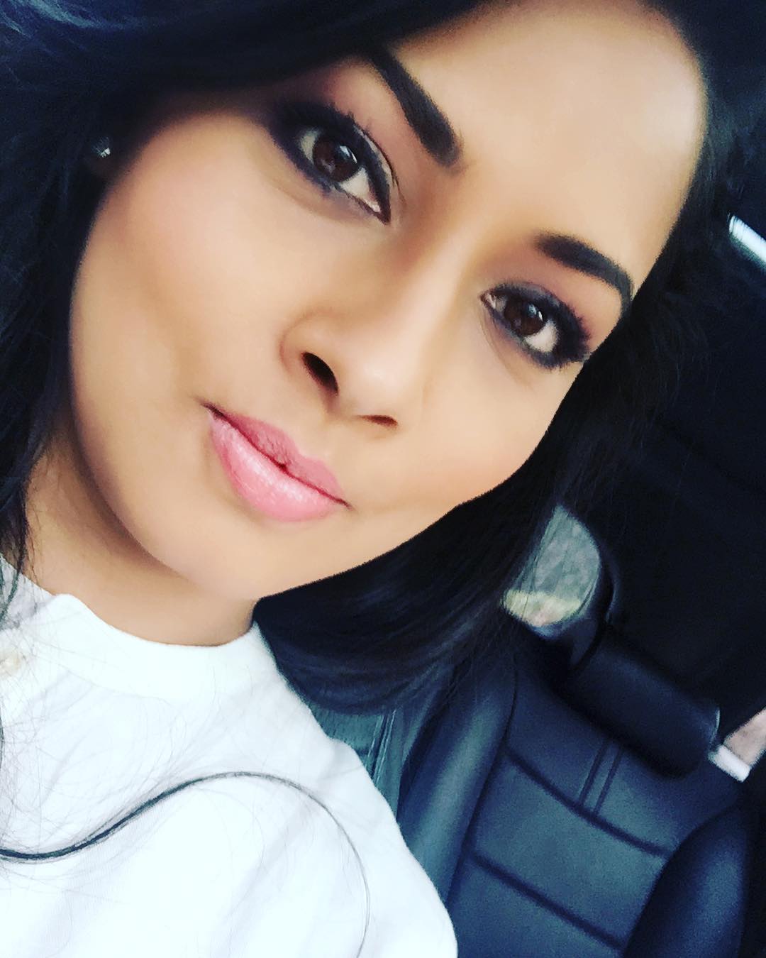 Actress Pooja Umashankar Cute Close Up Pics