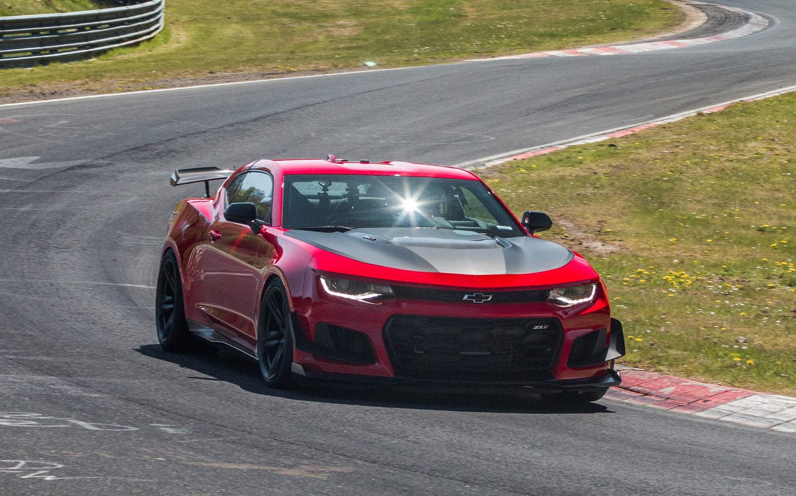 Chevrolet Camaro ZL1 1LE regista recorde em Nürburgring