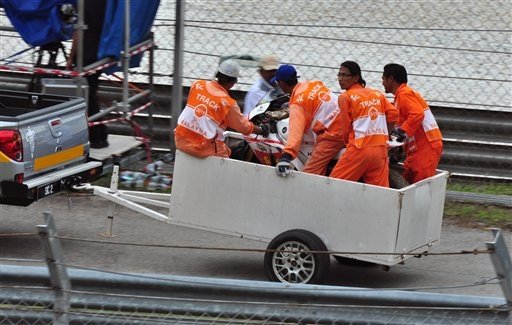 Foto-foto tragedi kecelakaan Simoncelli | Kliping Berita Online