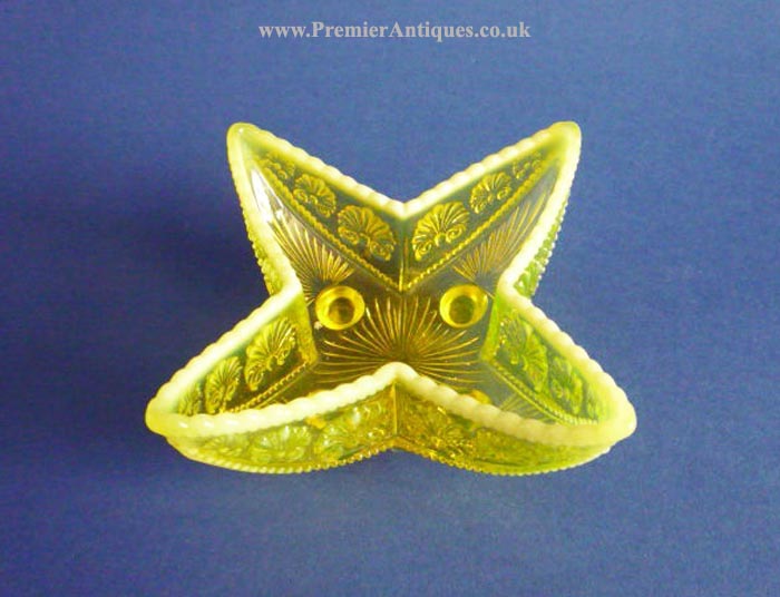 Premier Antiques: Davidson's Yellow Pearline