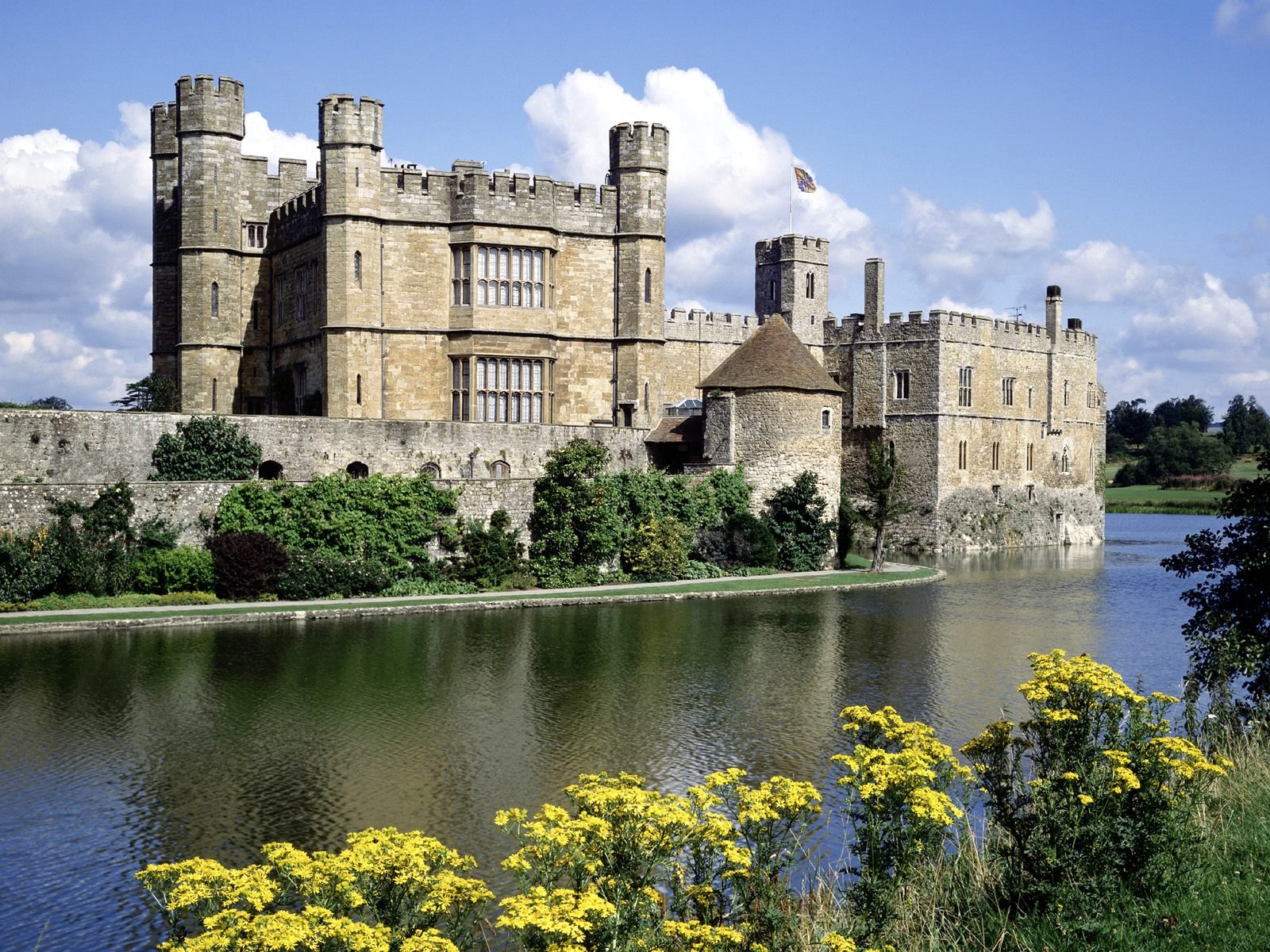 Leeds Castle, England Stock Photos | Architecture - Landmarks Pictures ...