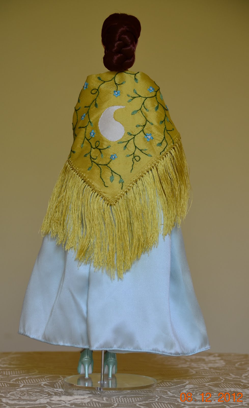 The Thirteenth Depository - A Wheel of Time Blog: Nynaeve Outfit 1