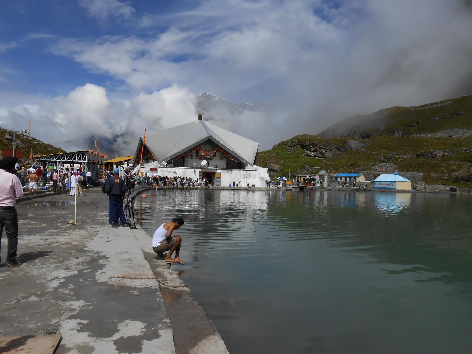 Valley of flower and Homkund trek. | The Institute of Exploration