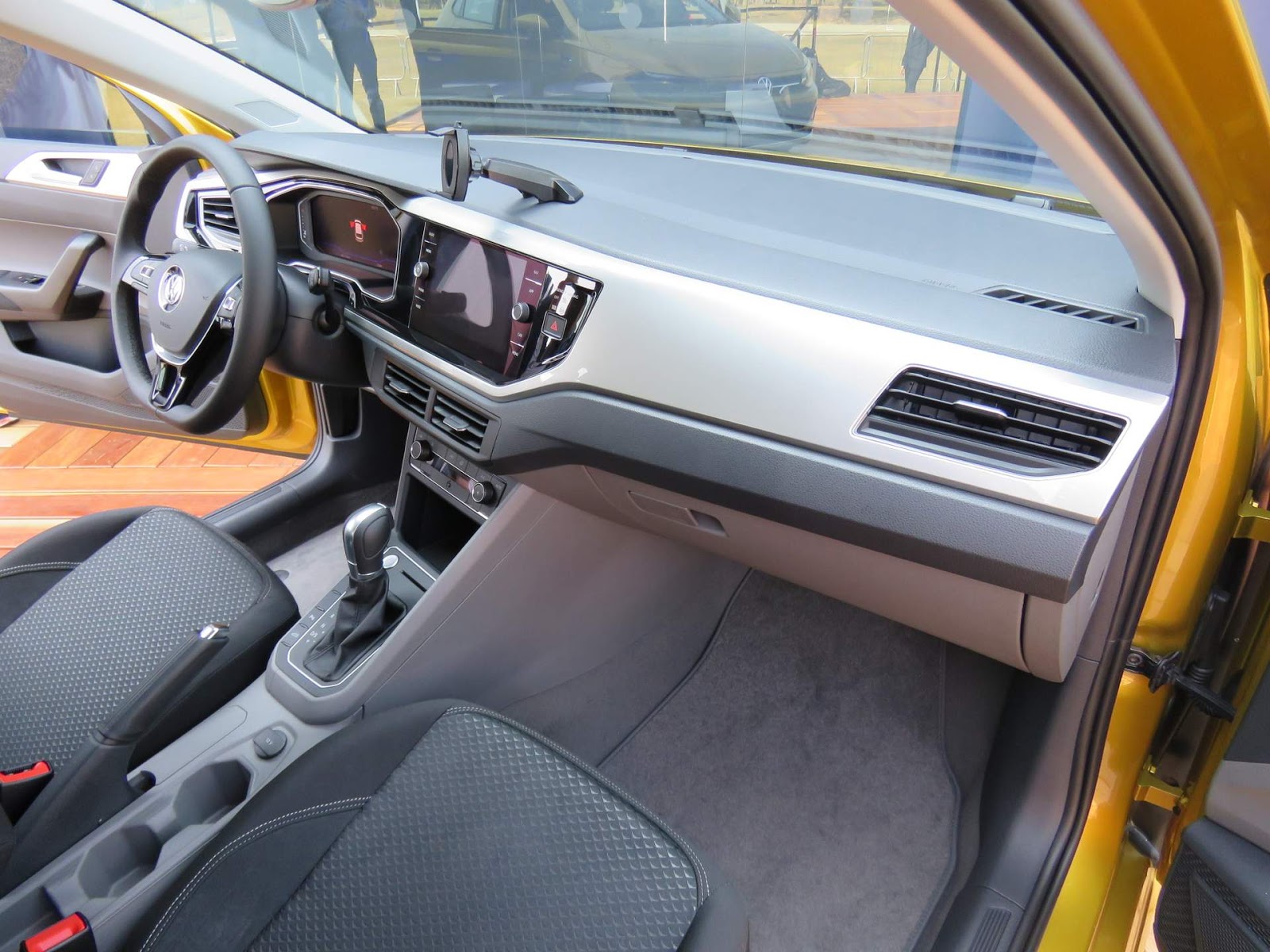 Novo VW Polo 2018 - precos partem de R$ 49.990 reais