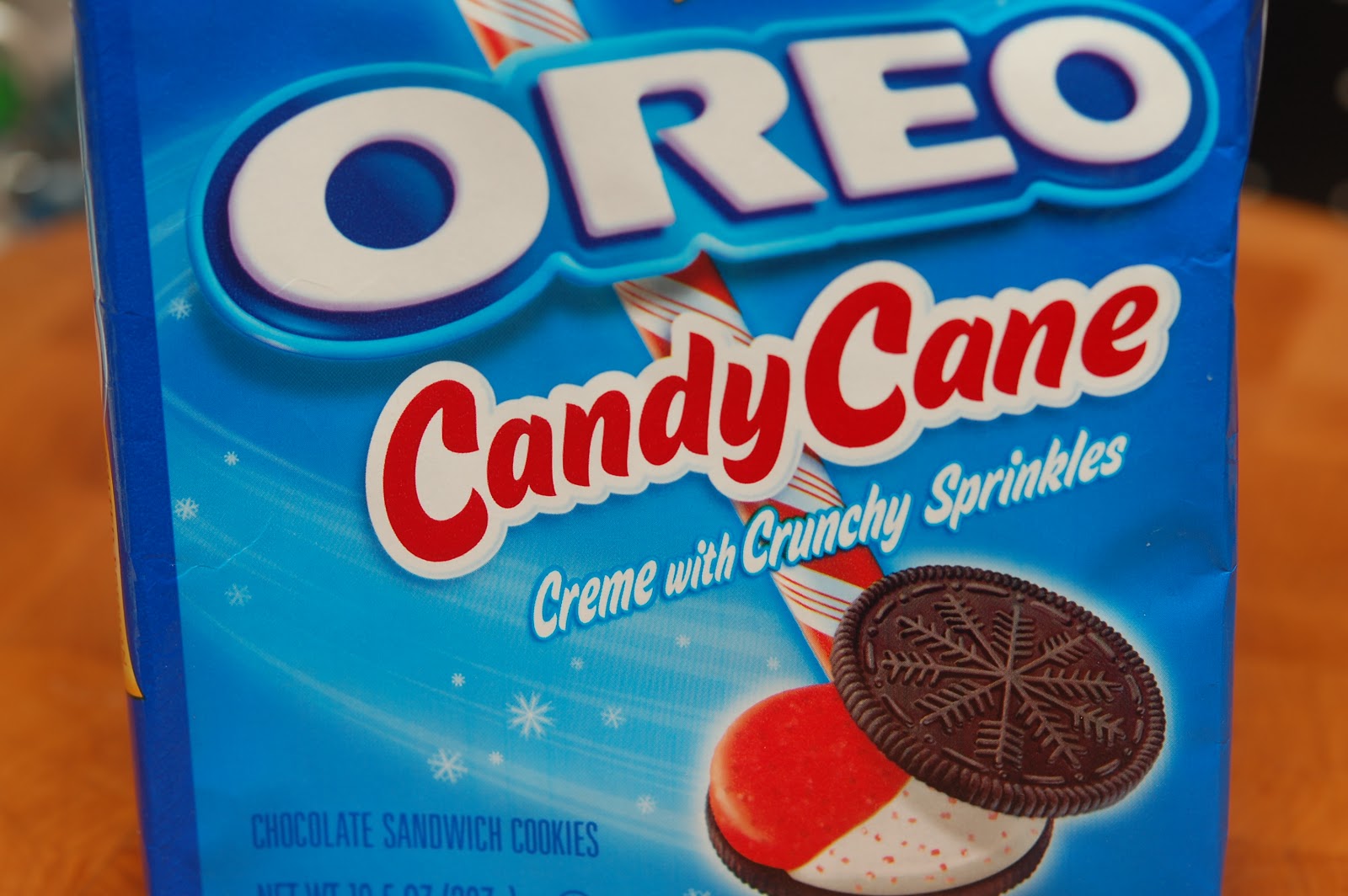TRIPLE DECKER CANDY CANE OREOS DIPPED IN CHOCOLATE - Hugs and Cookies XOXO