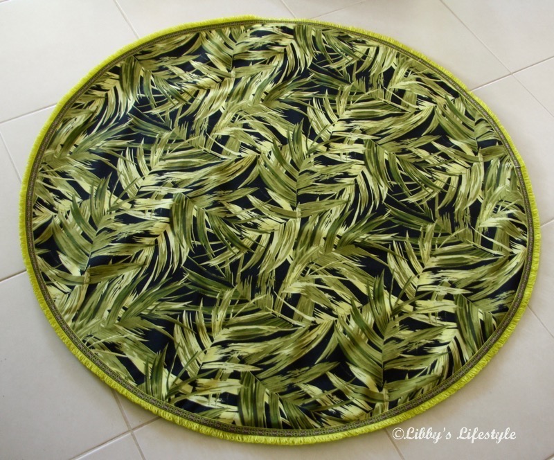 Padded baby play mat tutorial ... the quickest and easiest DIY baby ...