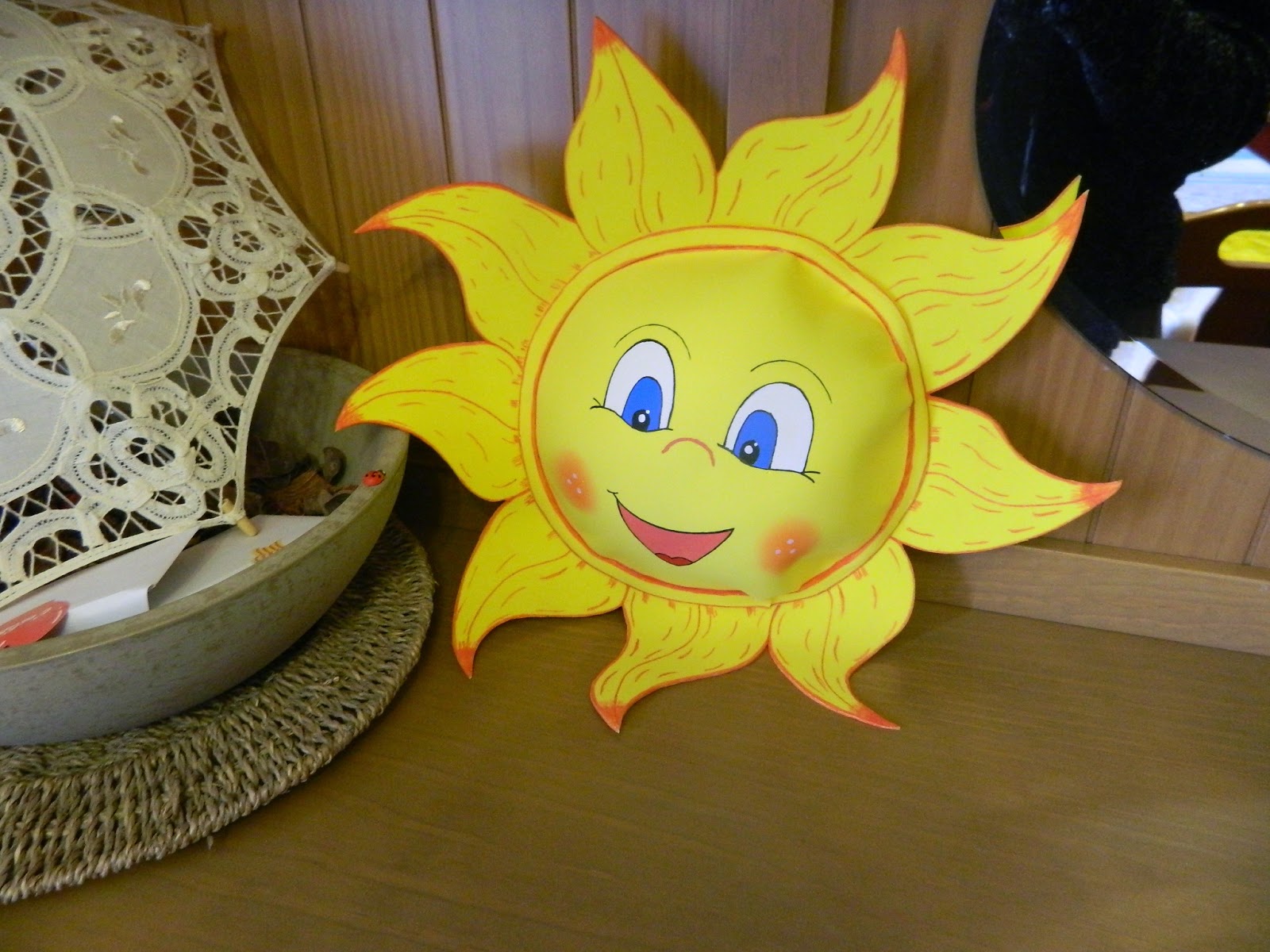 FOFUCHILANDIA: SOL Y LUNA DE GOMA EVA