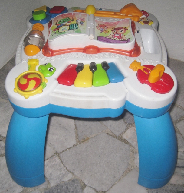 JuaiMurah: Leapfrog Musical Activity Table