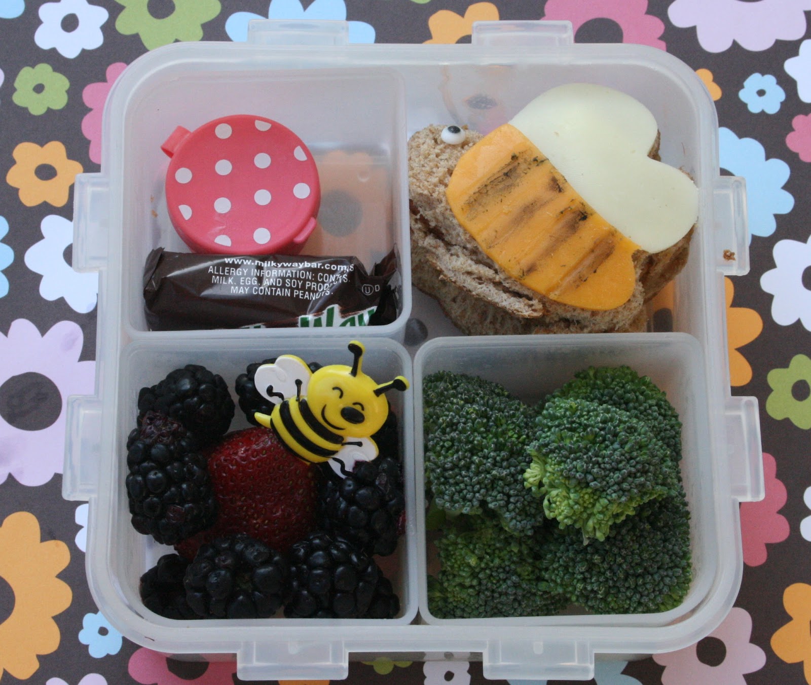 Bento-logy: Buzzy Bee