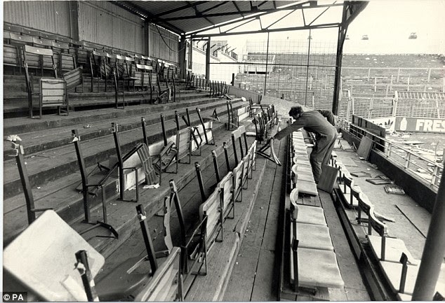 Football Hooligan Pictures: Luton v Millwall 1985 FA Cup (12 pictures)