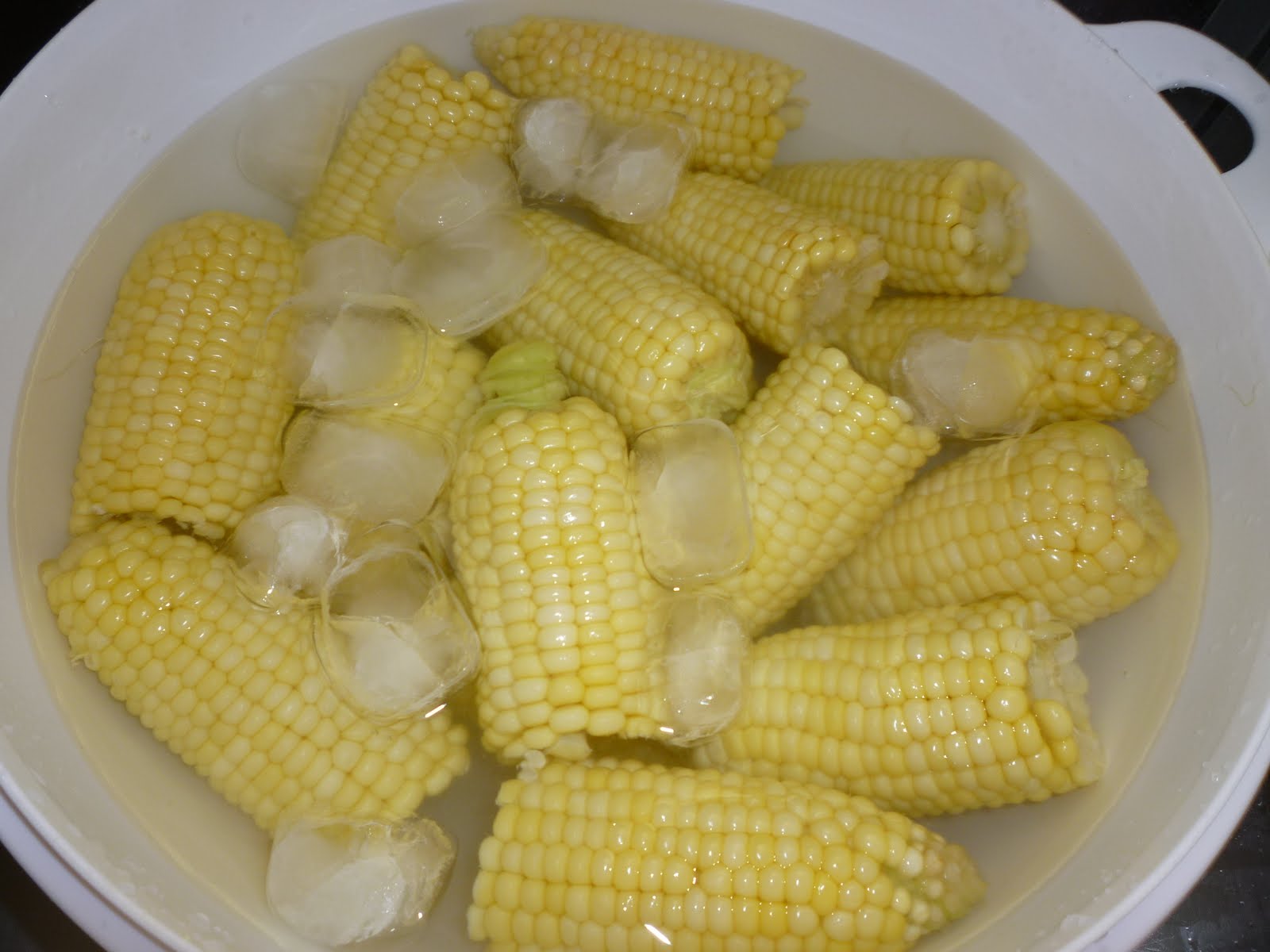 PinoyAmericanFavoriteRecipes: #323_How to Freeze Corn