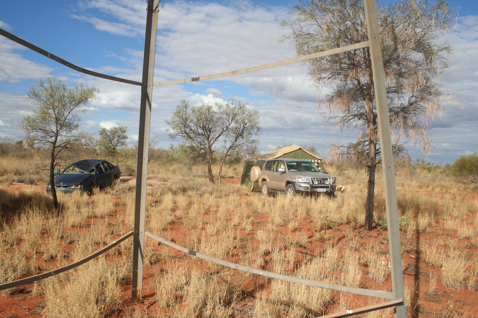 The track at Five: Day 5 The Tanami Track .... At last!