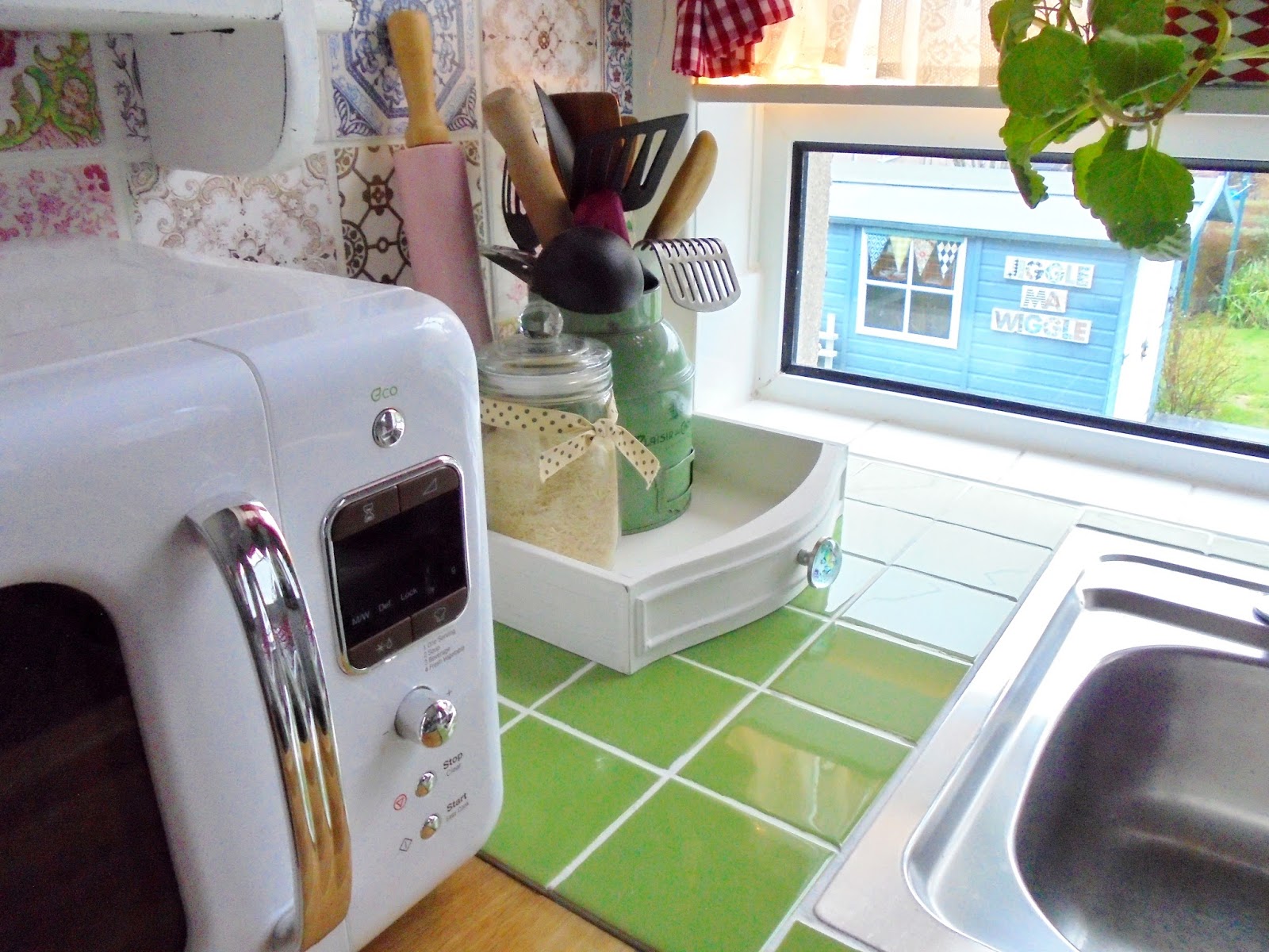 JiggleMaWiggle: Kitchen