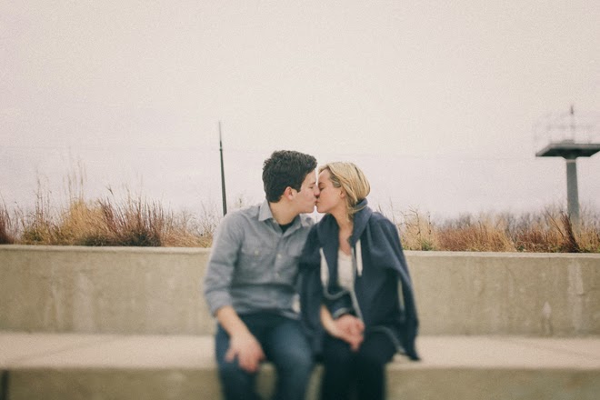 Sweet Coastline Engagement Session - Belle The Magazine