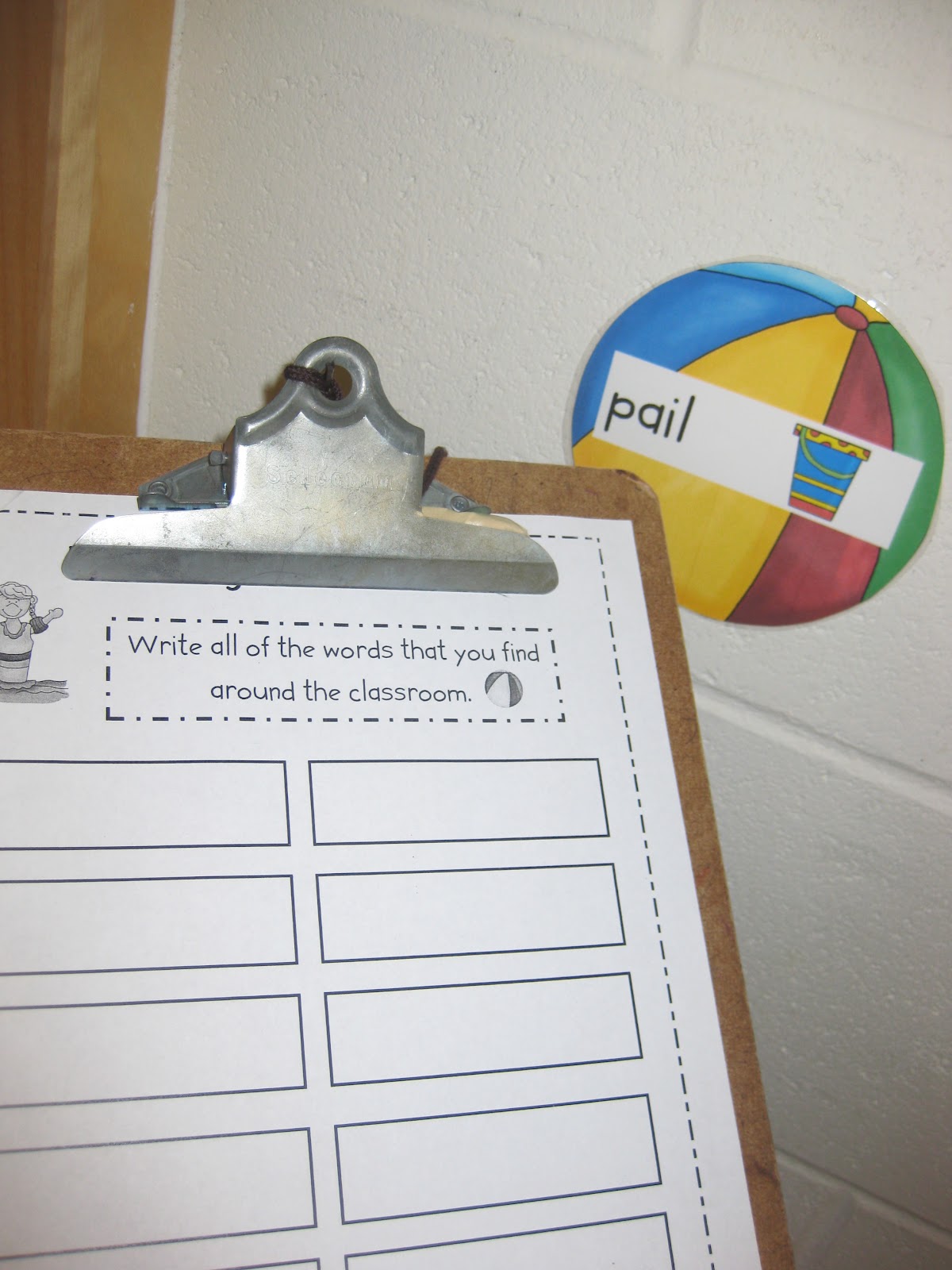 Literacy Centers 101: Write the Room | Mrs. Albanese's Kindergarten Class