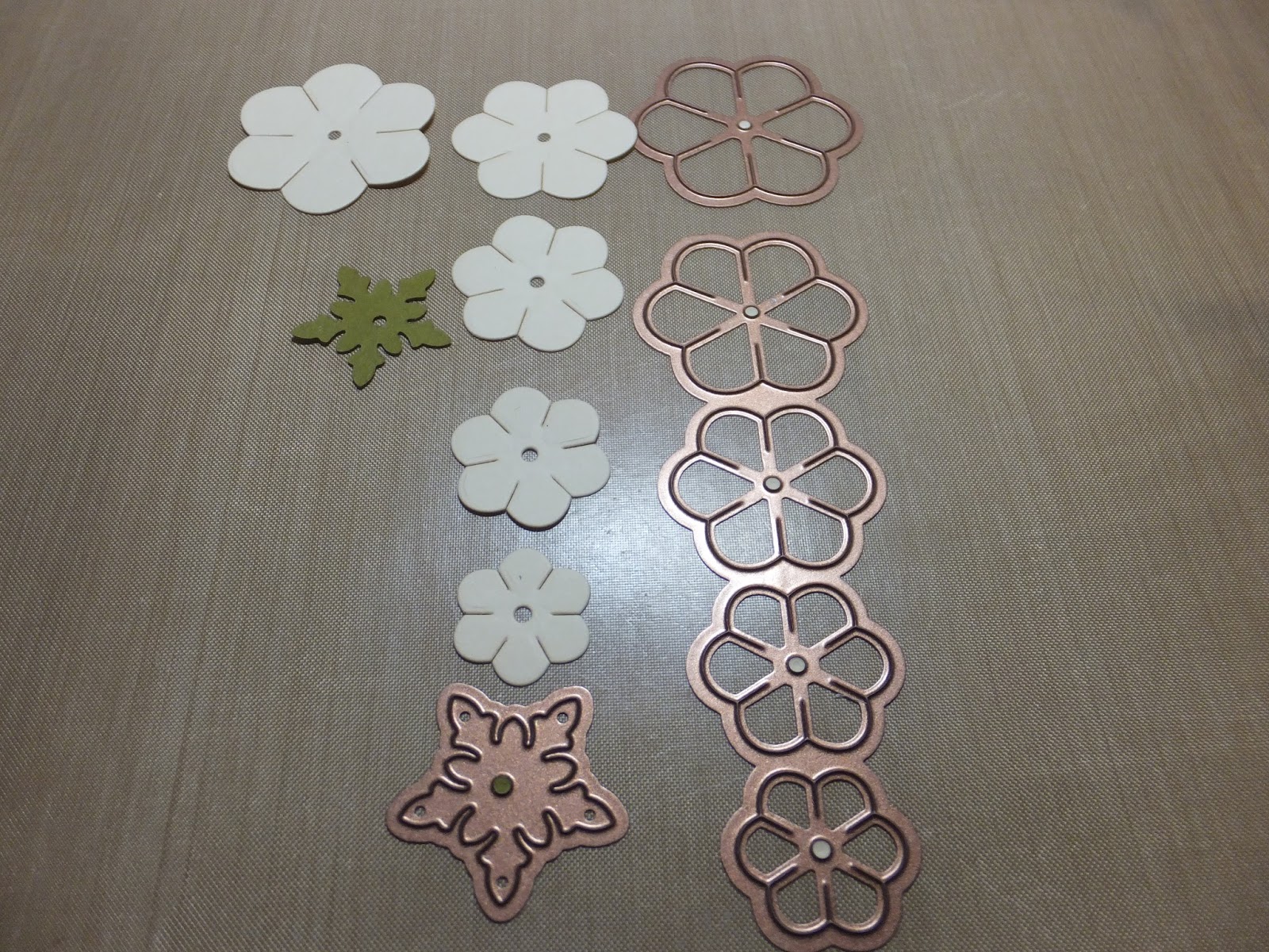 Drakes Field Cards: Cinch & Go Flower