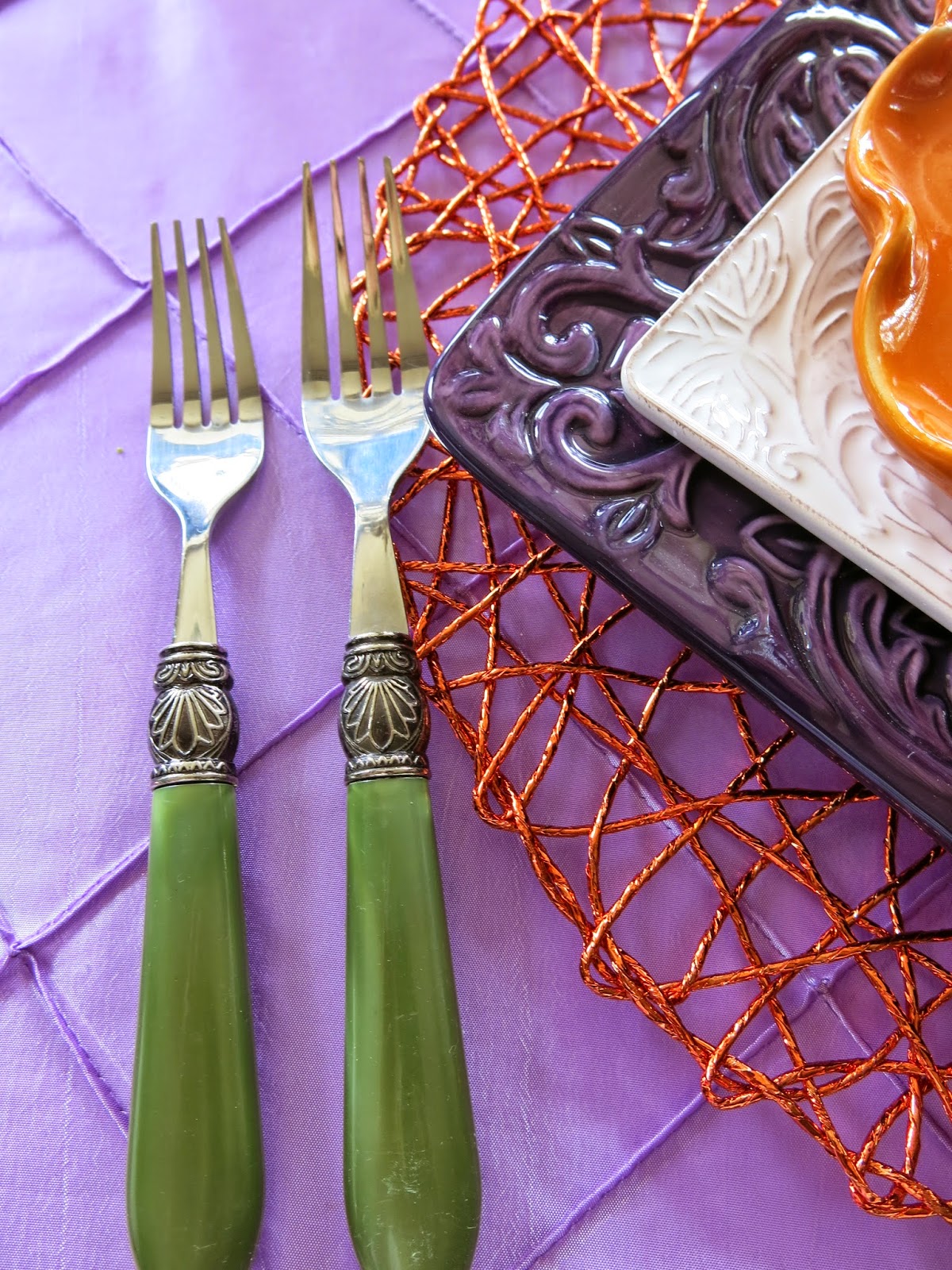Show Your Shoes Tablescape - Purple Chocolat Home