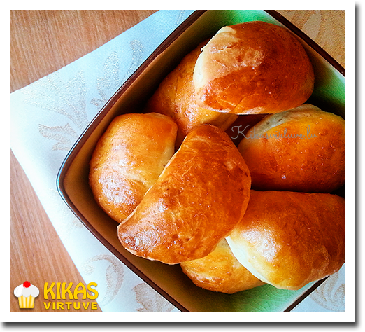 Kikas virtuve: Rauga mīklas pīrādziņi un smalkmaizītes