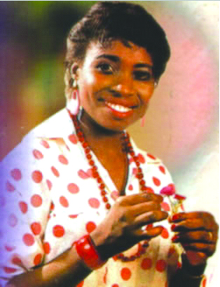 nollytainment : Queen of reggae, Evi-Edna returns