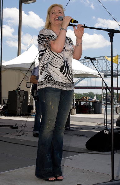 Oh My Goodness: Country star Mindy McCready dead of an apparent suicide