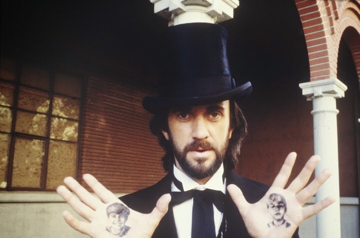 Maximilian Hilpert's English Blog: Something Wicked This Way Comes ...