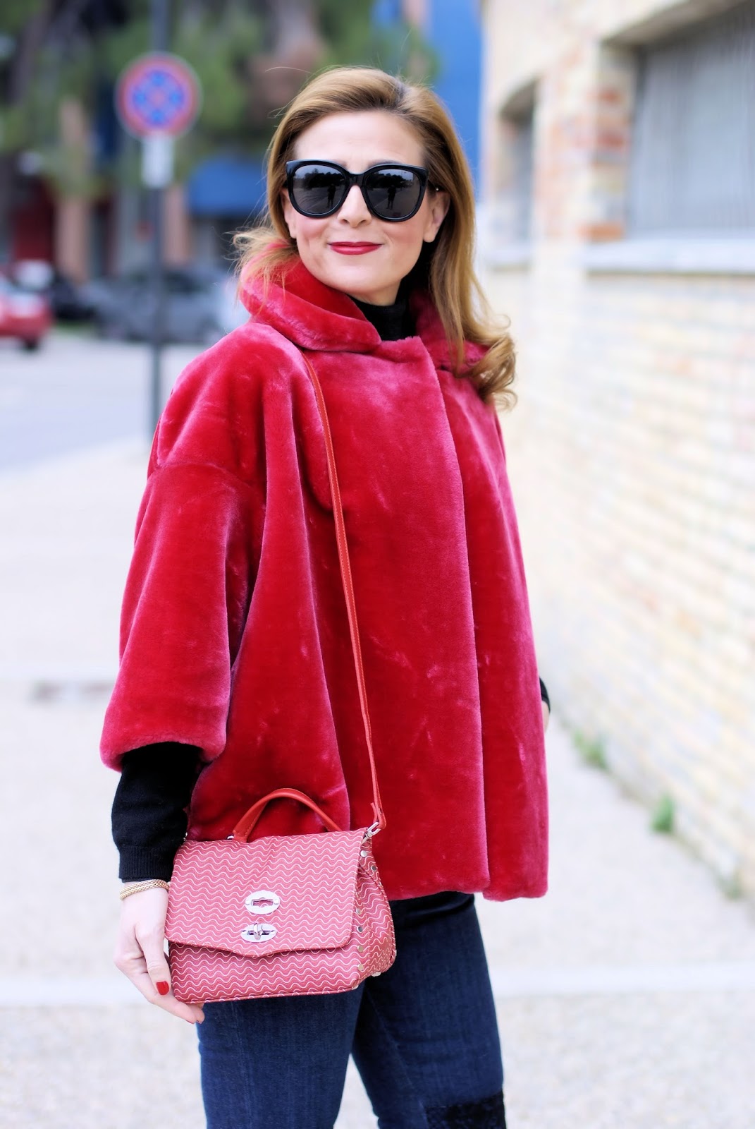 How to wear a red faux fur jacket | Fashion and Cookies - fashion and ...
