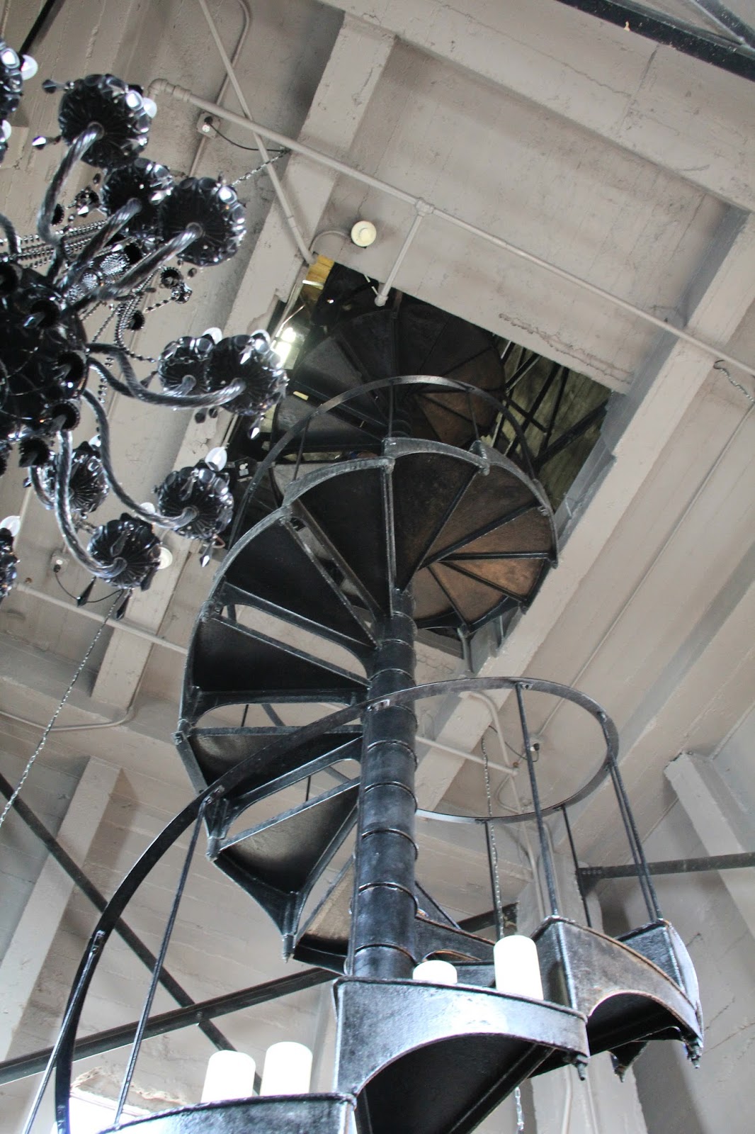 Travel with Stan: Denver’s Amazing D&F Tower