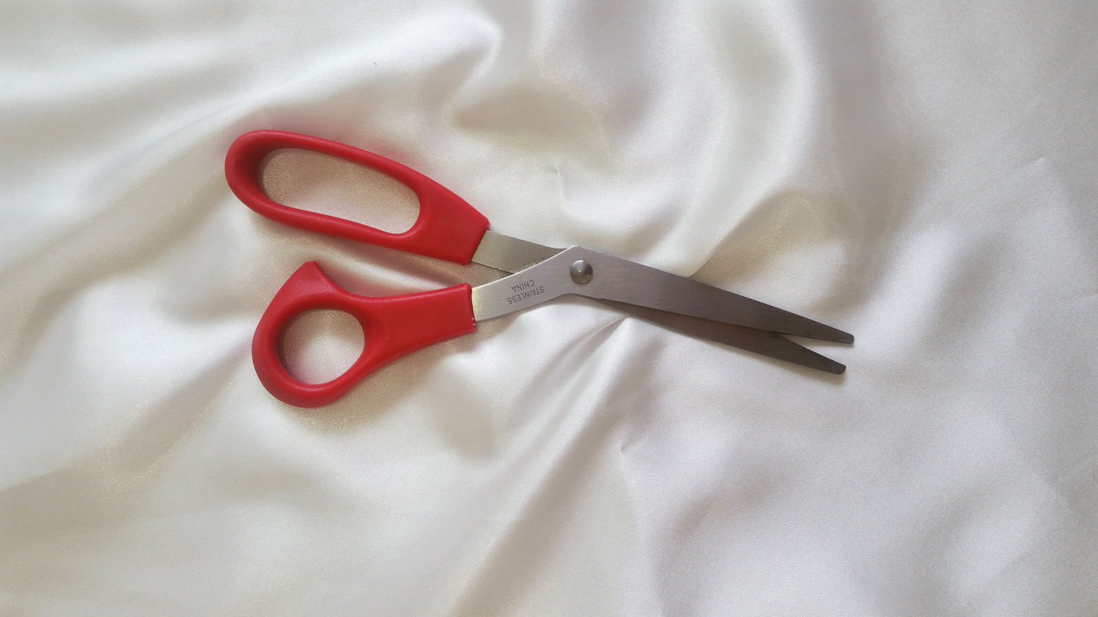 Top 5 Sewing essentials for beginners! - Dreamy Day