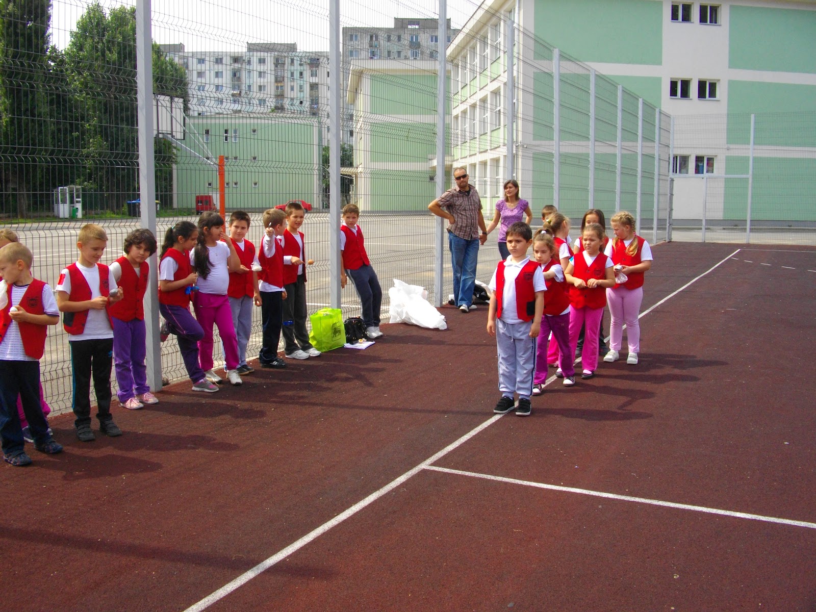 SHANA ALEXIA: 1 Iunie 2012 Clasa a-I-a C Scoala Nr. 165