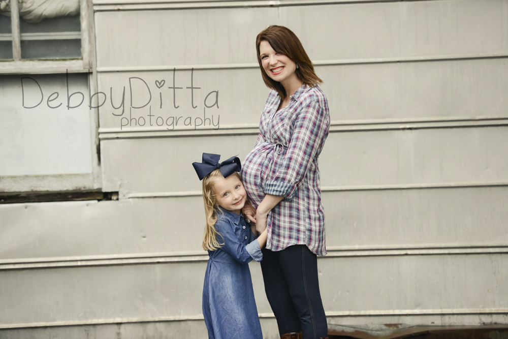 Debby Ditta Photography: The Standlee Family / Maternity / Rainy day ...