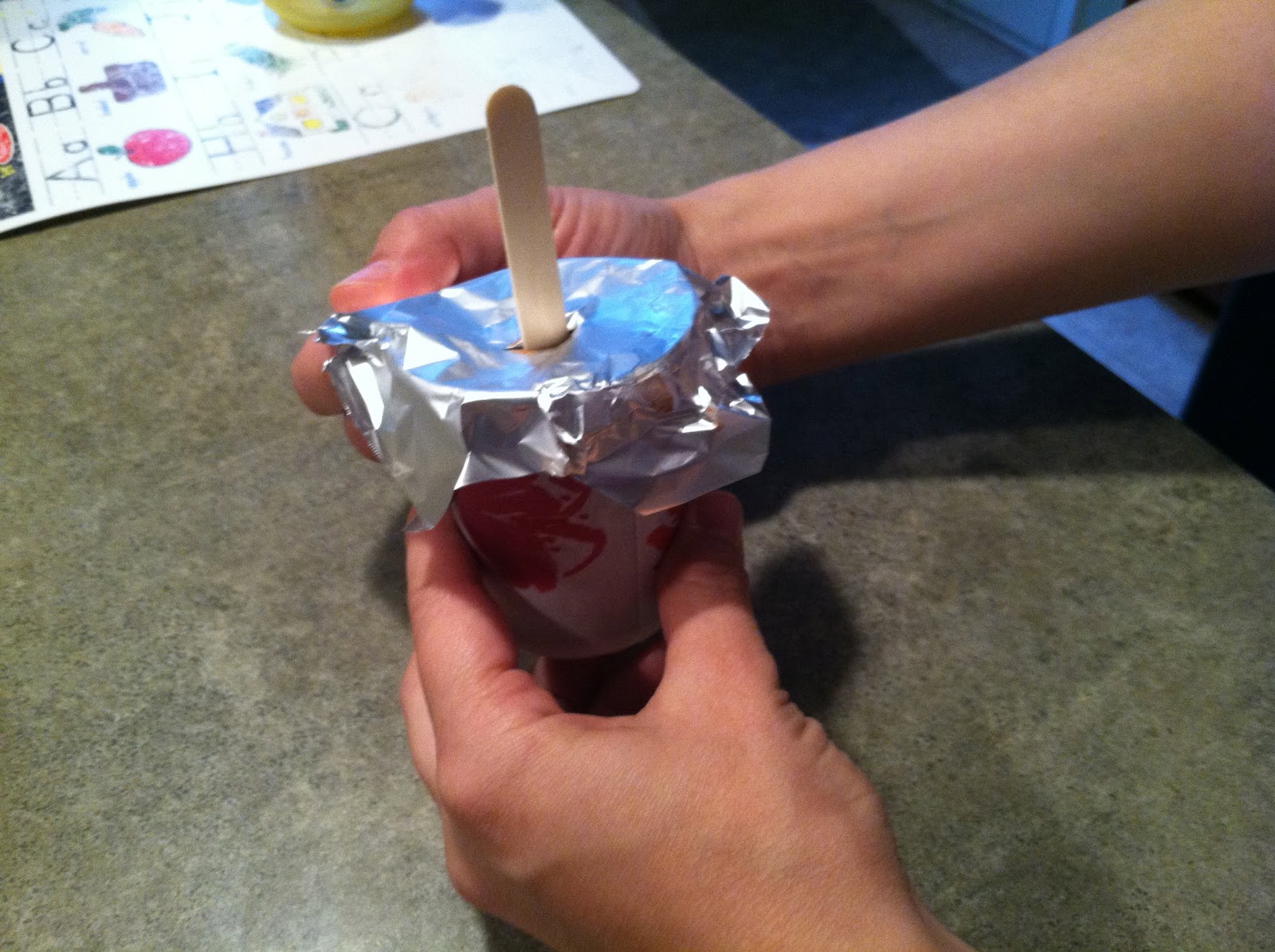 {How To} Dixie Cup Popsicles | Confessions of a Stay-At-Home Mom