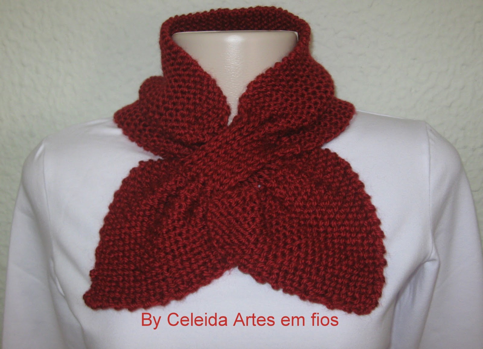 Celeida Ribeiro: Gola em tricô! ( gravatinha)