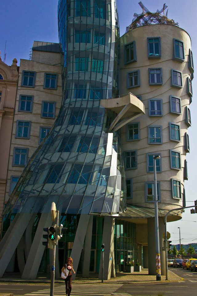 Arquitectura • Diseño: Dancing House