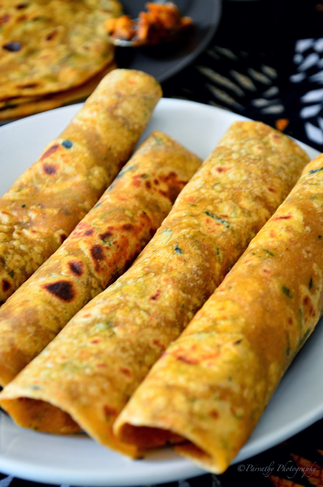 Paru's Kitchen: Methi Tepla Recipe | Gujarati Methi Tepla Recipe