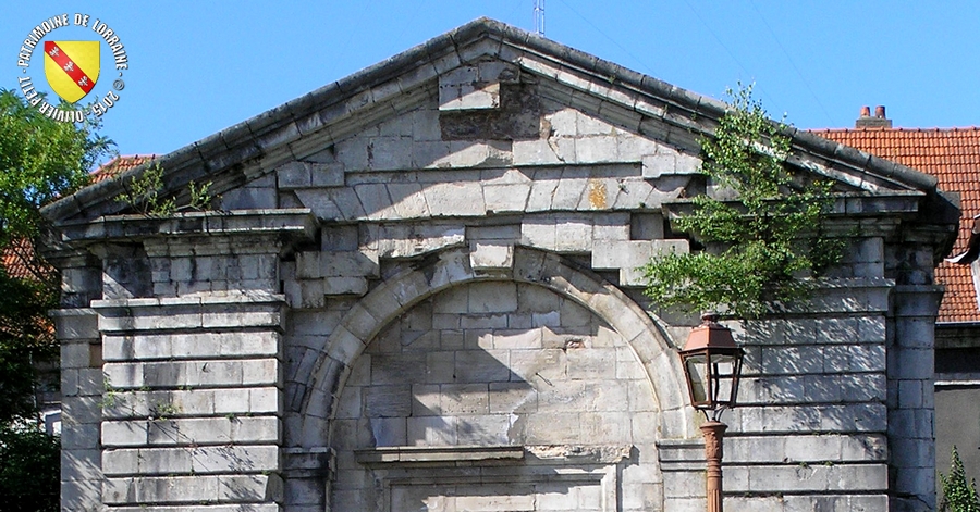 PATRIMOINE DE LORRAINE: TOUL (54) - Remparts Vauban