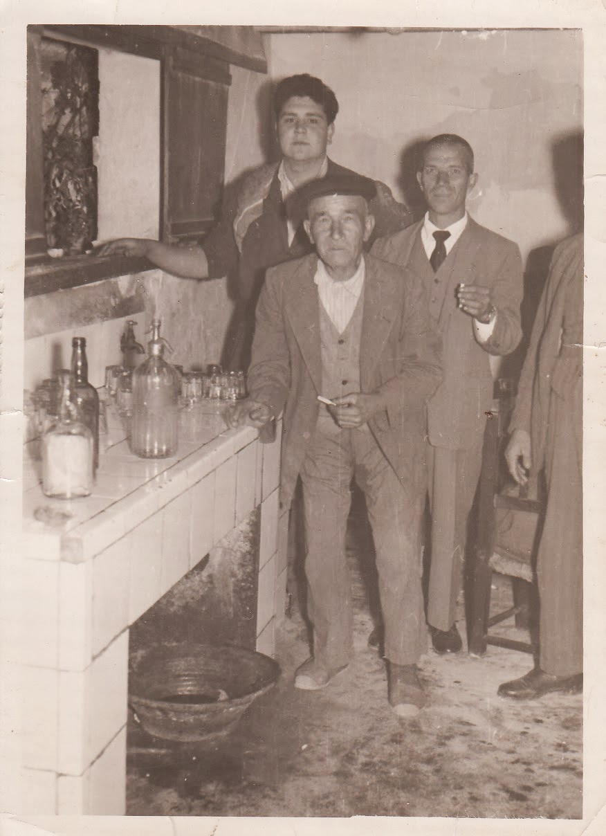 Taller de Historia de Beniaján: De aquéllas máscaras.... estos carnavales